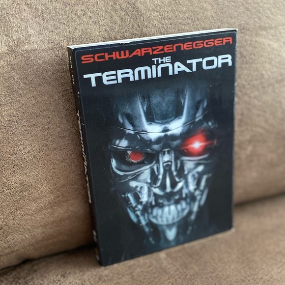Metro-Goldwyn-Mayer | Media | Holographic The Terminator Widescreen Dvd ...
